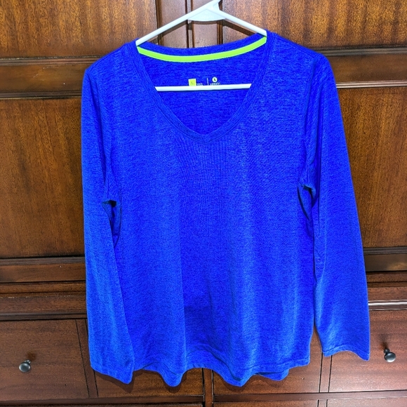 Xersion | Tops | Xersion Activewear Top | Poshmark